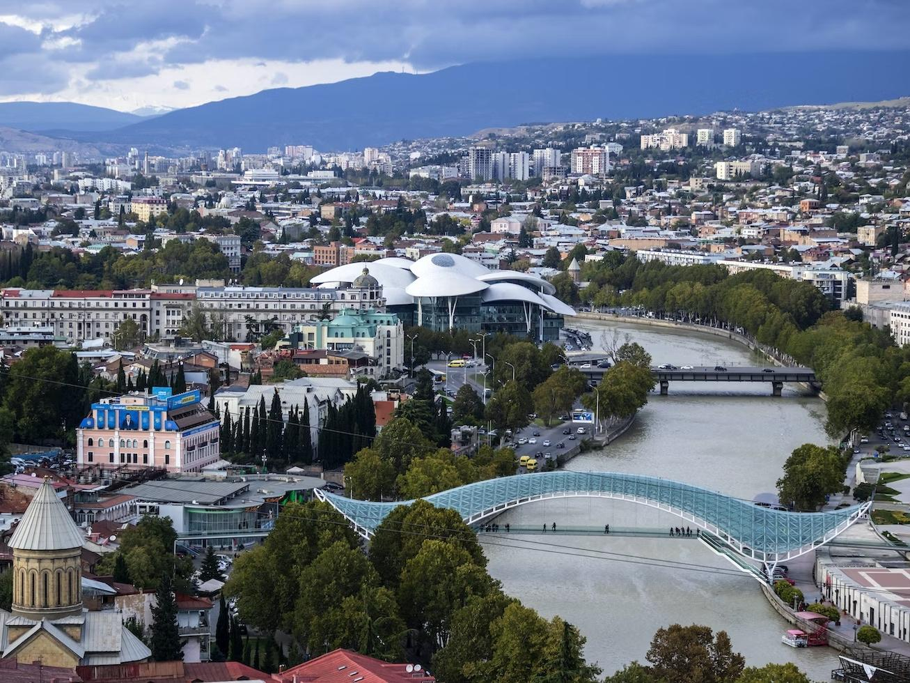 Стали известны цены на прямые рейсы в Грузию / Новости на Profi.Travel